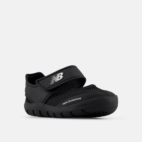NEW BALANCE 208 童 輕巧 黑 小童涼鞋